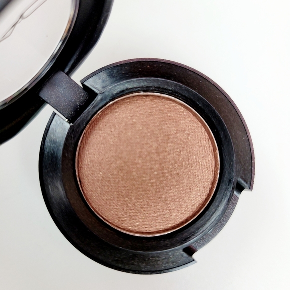 MAC Cosmetics | Makeup | Mac Velvet Eyeshadow Mulch Velvet | Poshmark